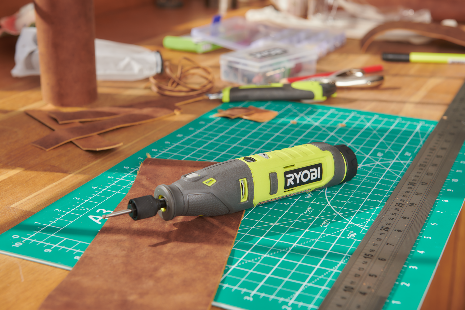 Ryobi RRT4-120GA15 4V USB Lithium Roterende multiværktøj med 2,0Ah ...