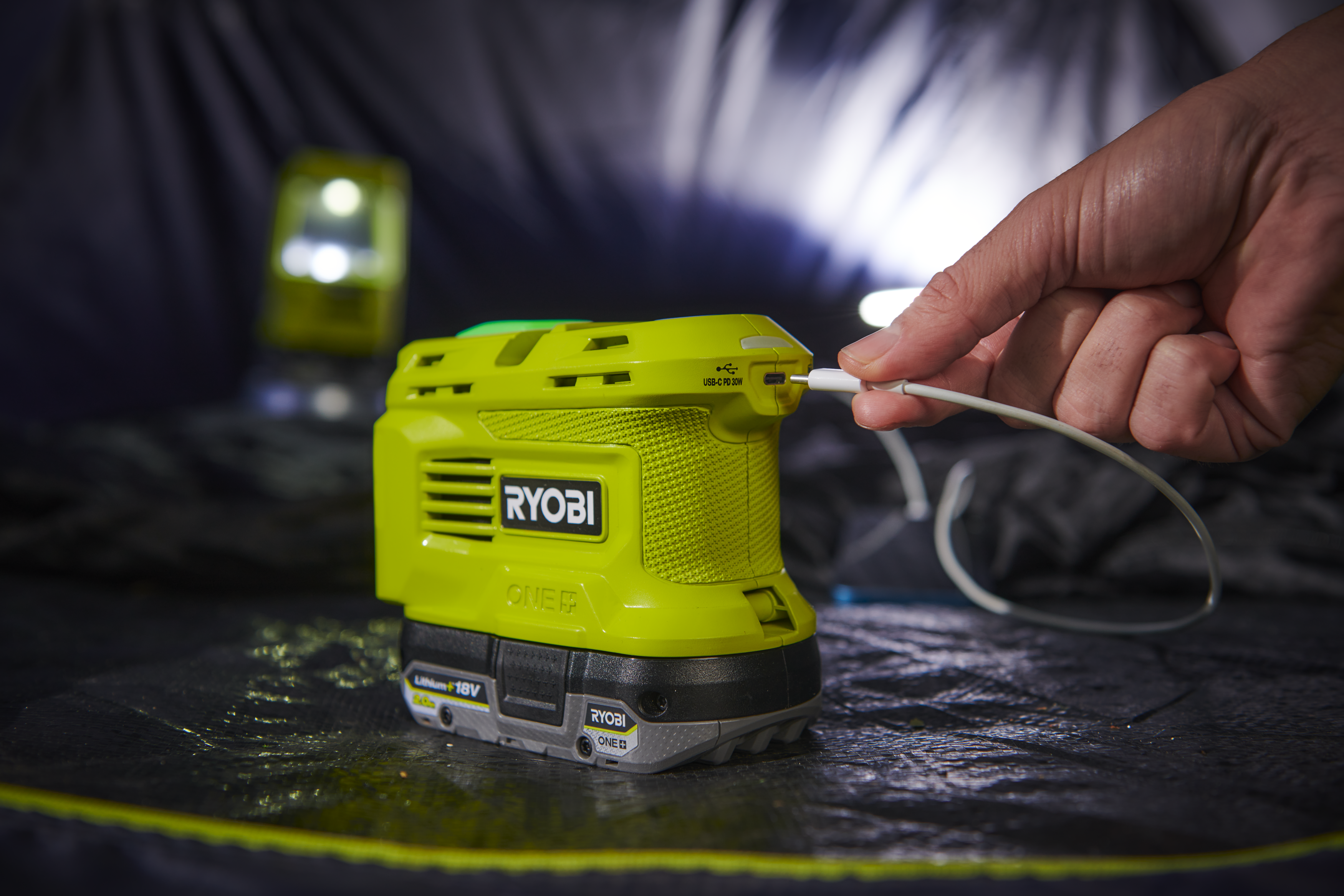 Ryobi RY18BI150B ONE+ 18V Batteri Inverter